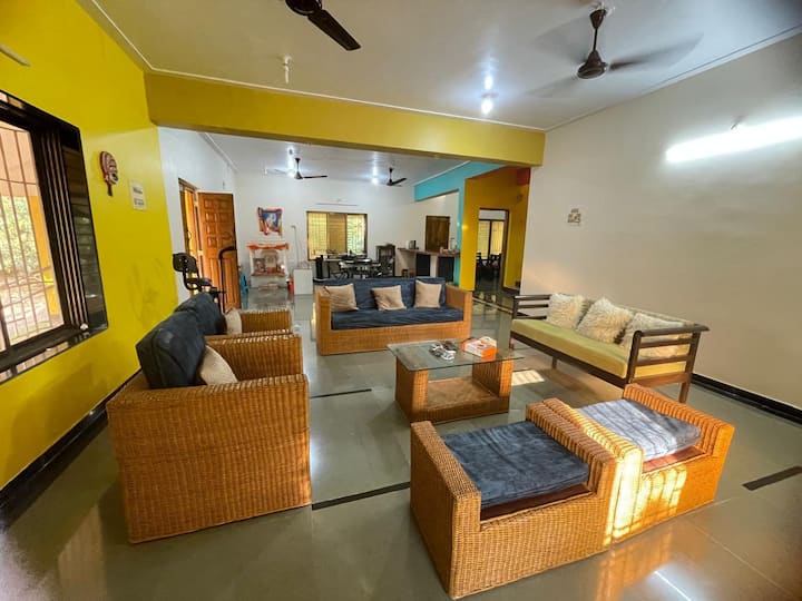 Farm Stay
At Le Magnifera
Relax Rejuvenate Reset - Guhagar