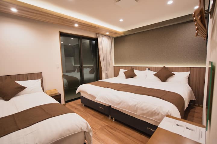 新和風ファミリーホテル/3部屋7ベッド最大12名/名古屋駅徒歩10分程度 - Nagoya