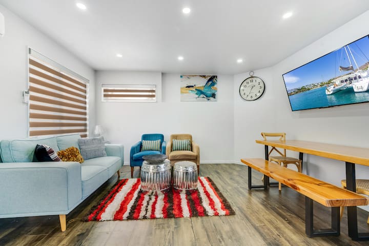 Modern 3 Bdrm Home Near Airport - Auckland