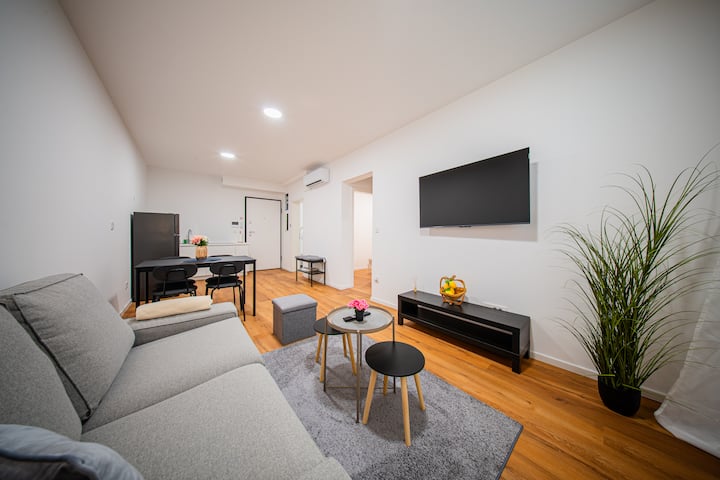 Flex Selfcheckins 188 /2 Bedrooms/ Parking - ザグレブ