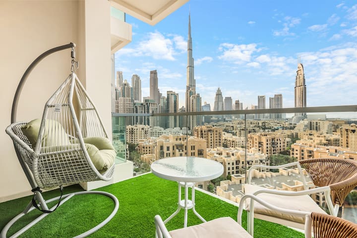 First Class | 2br | Downtown Glam | Burj View - Dubai