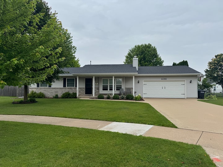 Oshkosh Eaa House Rental - Oshkosh, WI