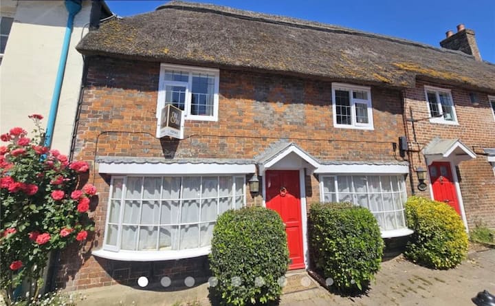 Chocolate Box Cottage In Downton - Fordingbridge