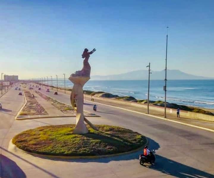 Grande Casa Moderna Malecón Playa Zabludovky - Coatzacoalcos