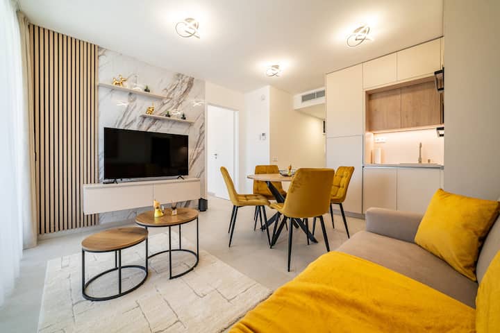 Hajnal Residence 2 Deluxe With Balcony By Mital - Szeged