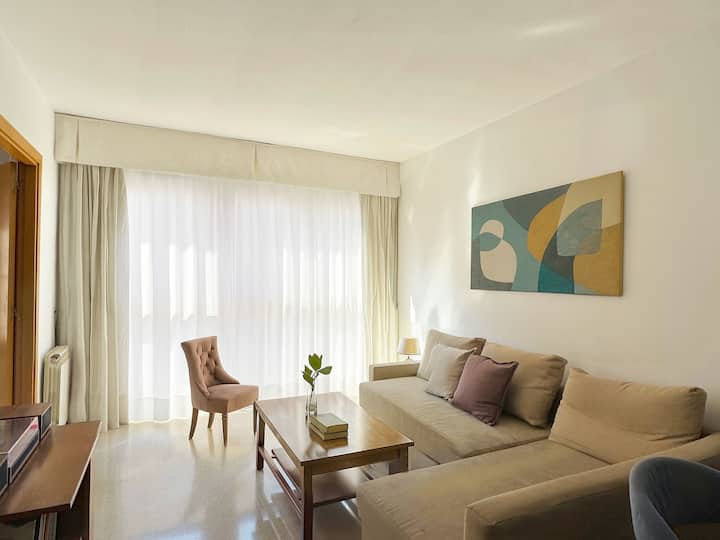 2 Br Spacious Apartment By The Beach - Barcelone