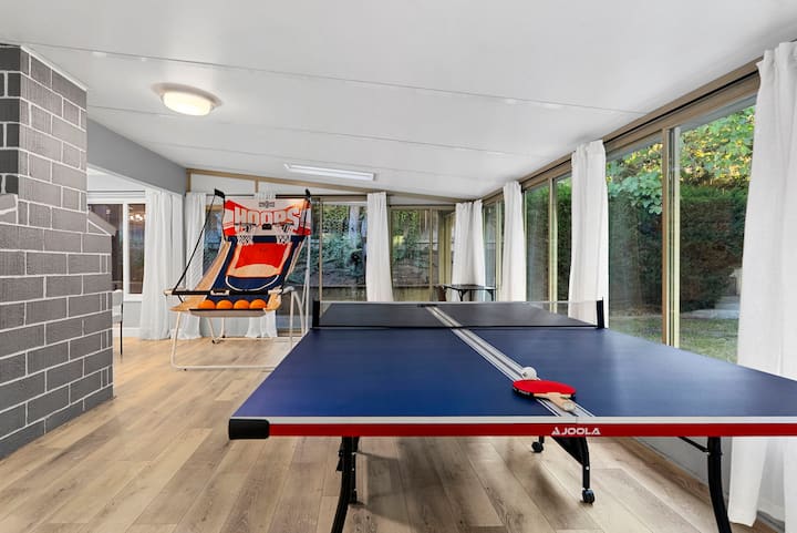 Modern Lux Socal Retreat | Hot Tub | Arcade - Buena Park, CA