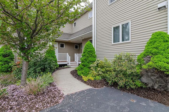 Large 3br/3ba Family Home.10-mins Walk To Red Line - Quincy, MA