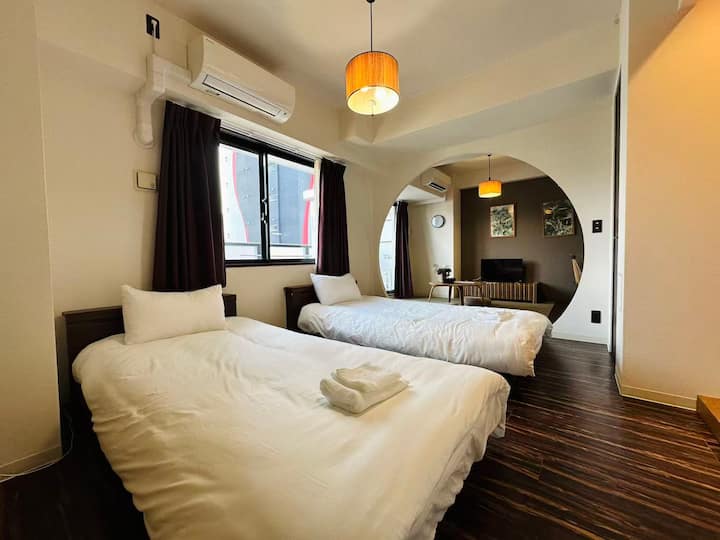 日本橋民泊9b：2室1厅2洗漱1卫1浴/步行可达黑门市场/动漫街/通天阁/靠近日本桥站/关西机场直达 - Osaka