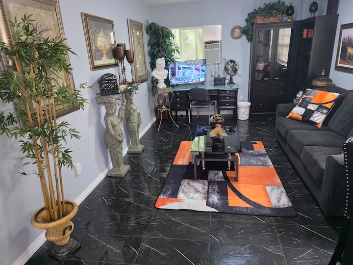 Nice Apartment Studio Private Entrance - Arvada, CO