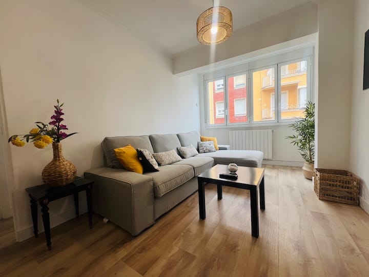 Leña Ii-by Wehomes-pleno Centro - Santander