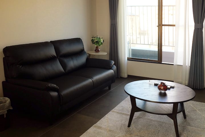 2-minute Walk To Subway/luxury Suite - Osaka