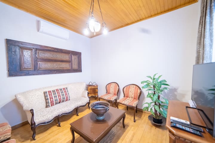 Spacious Historic House In Old Town Istanbul - Estambul