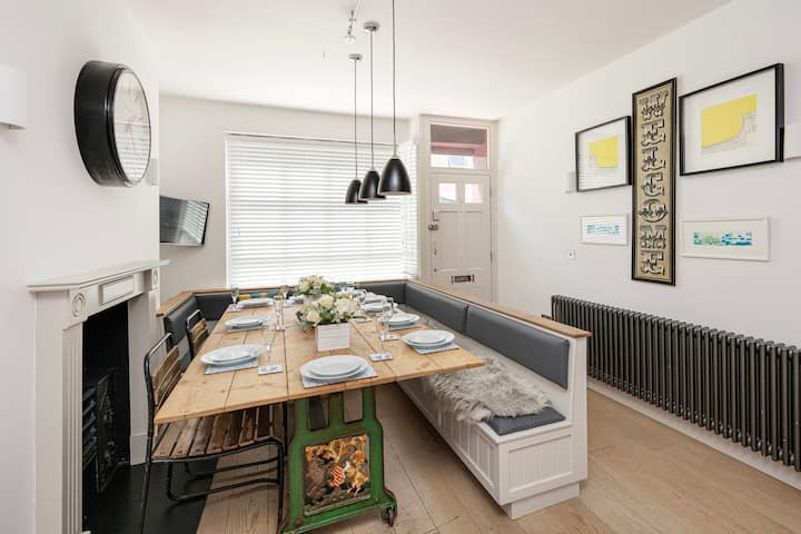 Monmouth St, Townhouse Sleeps 10 - Bath