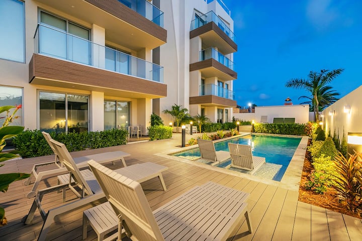 Brand New 1br Condo W/pool, Patio, Gym @ Palmbeach - Aruba
