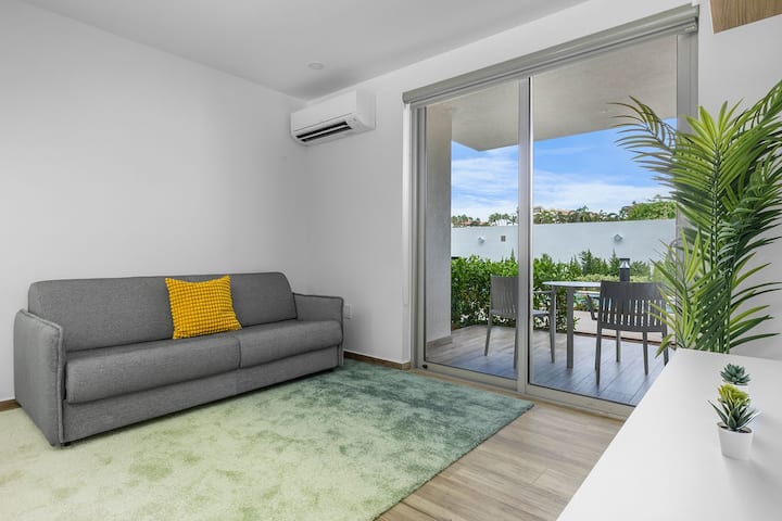 Brand New 1br Condo W/pool, Patio, Gym @ Palmbeach - Aruba