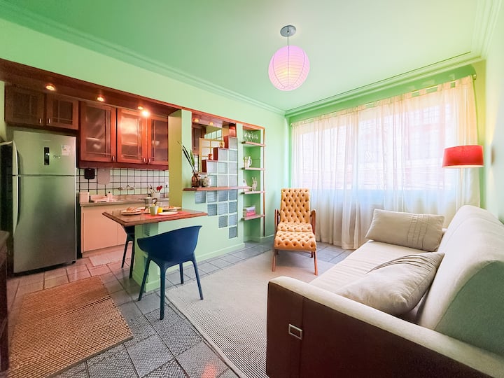 1 Quarto, Máq. De Lavar, Ar Cond | Próx Cais Emb. - Porto Alegre