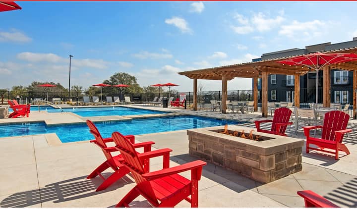 Marble Falls Apt • Pool • Gym • Near Baylor - Marble Falls, TX