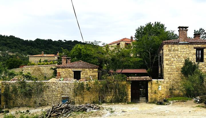 Keva Adatepe – Historic, Natural, Cozy Stone House - Adatepe