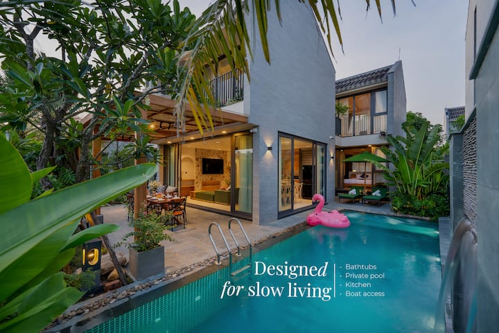 Modern Riverside Villa | 3br | Pool & Garden - Hội An