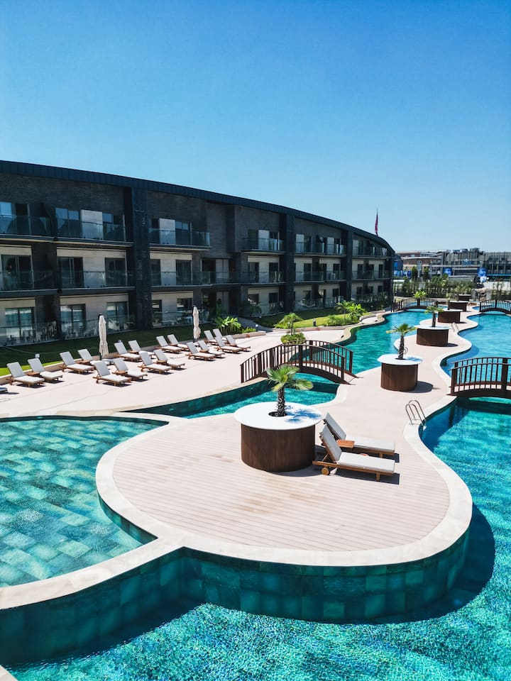 Exclusive Family Suite With Two Bedrooms - Lara Beach