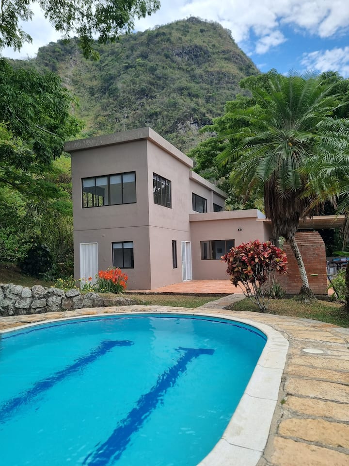 Casa Ceiba: Tranquilidad Y Vista - Villeta