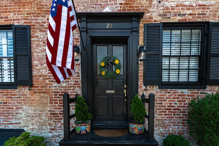 The 1845 Outpost - Annapolis, MD