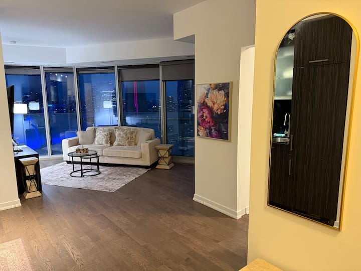 Luxe 2br In Downtown Toronto W/ Cn Tower Views - Toronto