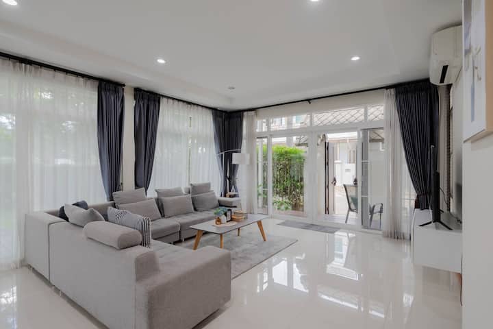 Casa Sanpakoi Villa - Chiang Mai