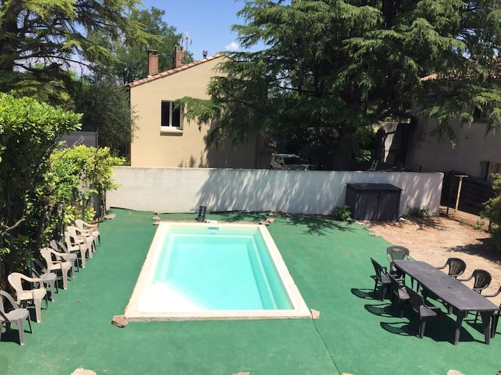 Maison Sympa Avec Piscine Chauffée - Le Thor