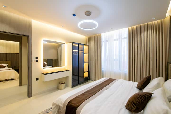 Skyline Suite206 | Modern Luxury • Full Amenitie - Jeddah