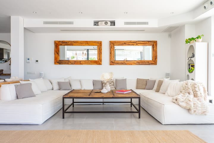 Modern Luxury Villa In The Heart Of Ibiza Town - Islas de Ibiza