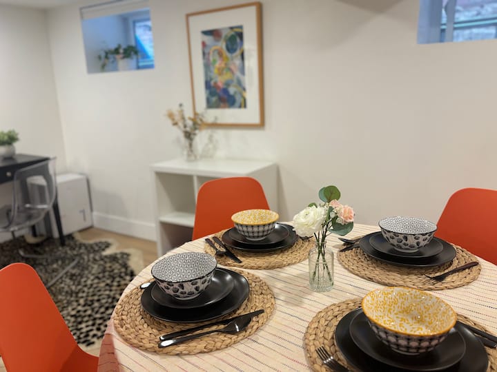 Serene & Stylish 1br In Vibrant St Clair West - Toronto