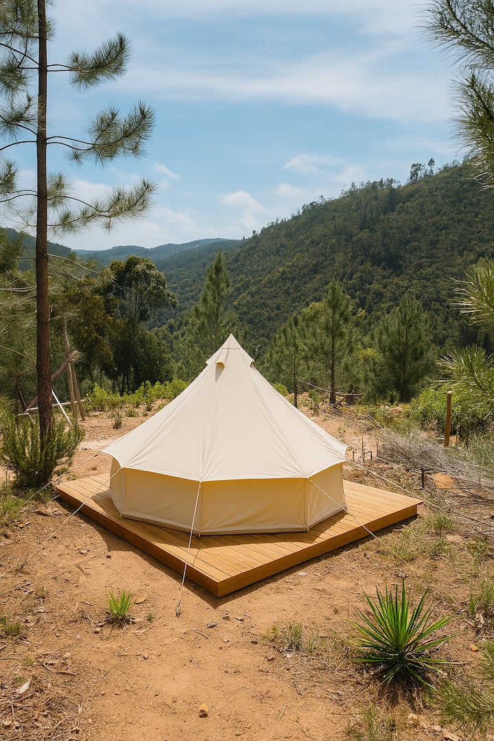 Peaceful Off-grid Bell Tent Marmelete - 
