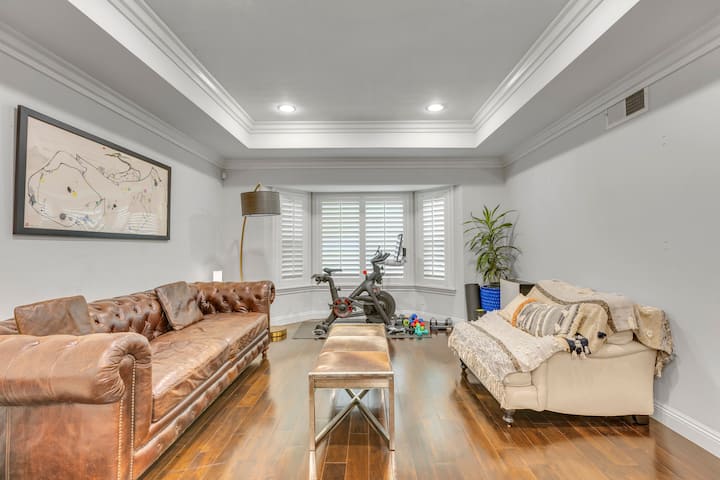 Serene Glendora Home W/ Pool & Prime Location - San Dimas, CA