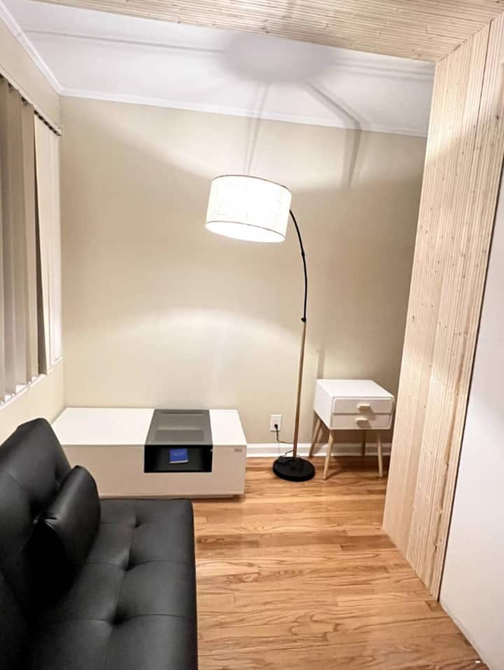 Cheerful 3 Bedroom Apartment - Far Rockaway - Queens NY