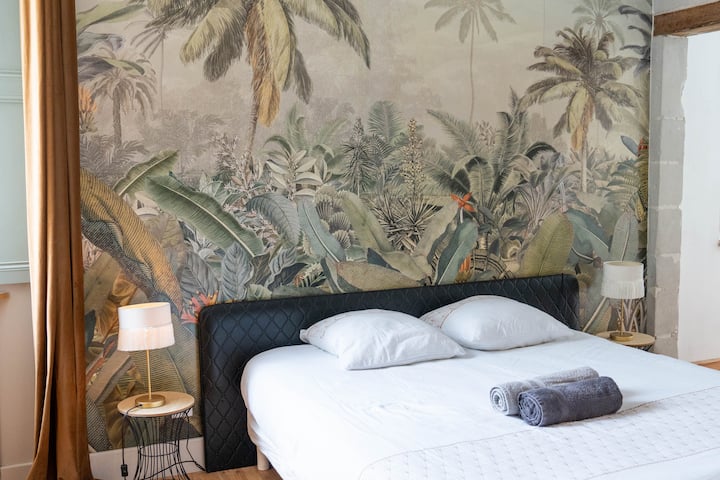 Chez Henri - Terrasse Et Stationnement Rue Gratuit - Angers