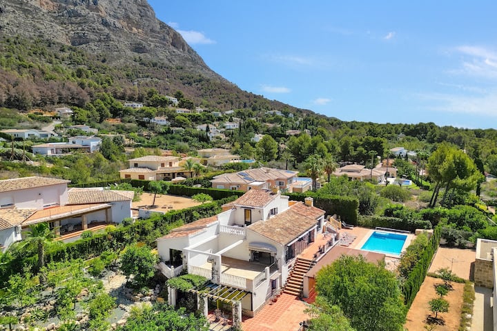 Luxury Villa Serena Jávea · Pool & Montgó Views - Denia