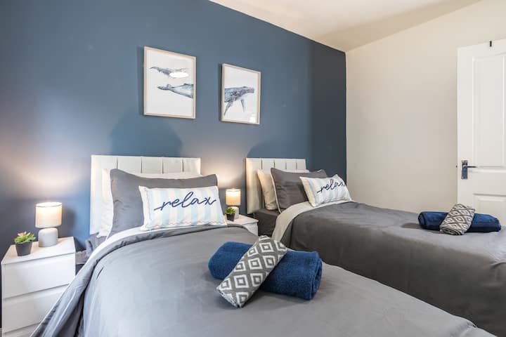 Bab's Bungalow - Sleeps 5 -