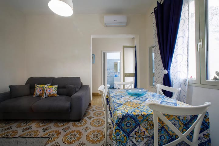Central Flat • Live Marsala Like A Local - Marsala