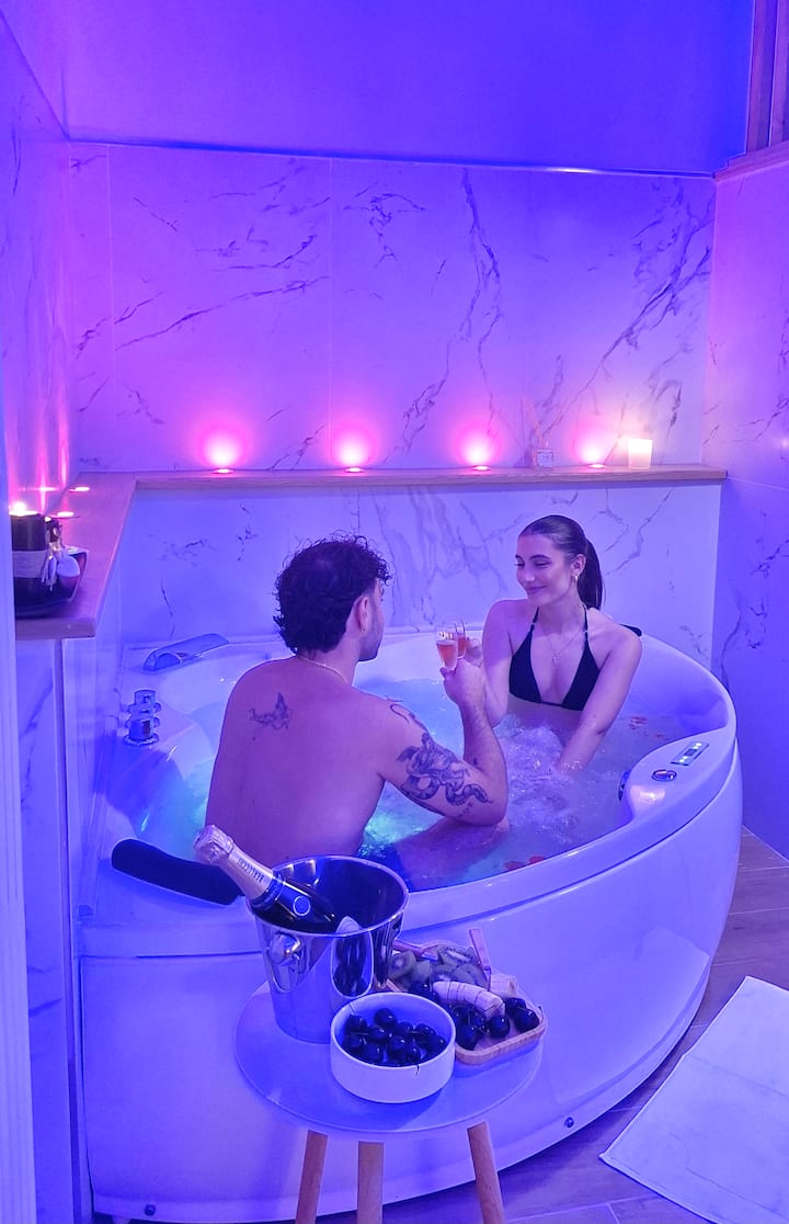 Suite In Centro Storico, Jacuzzi - Brindisi