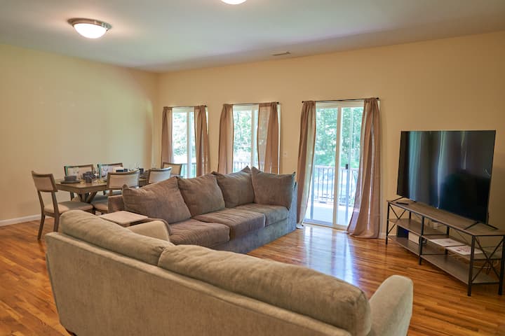 Cozy Huguenot Hideaway - Port Jervis, NY