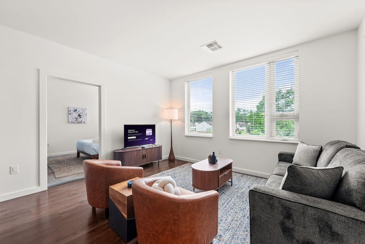 Central 2br Near Clinic, Cwru & Museums - Cleveland, OH