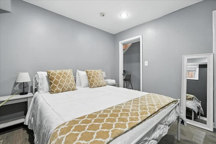 Spacious 2br Basement | Quiet Stay In Nw Dc - Takoma Park, MD