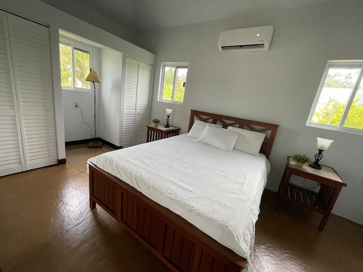 Bay Front /Eco Cottage(1 Unit) - Corozal, Belize