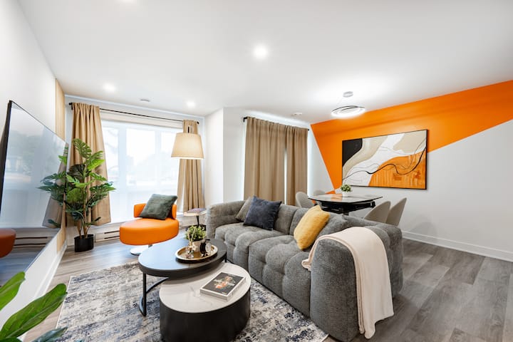 Free Indoor Parking Pristine Unit @ Prime Location - Longueuil