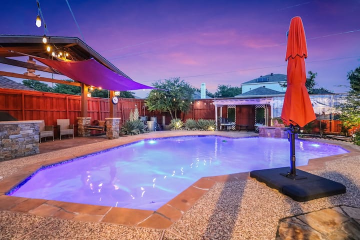 Saltwater Saloon: Lux Mineral Pool, Quiet Retreat - Mesquite, TX