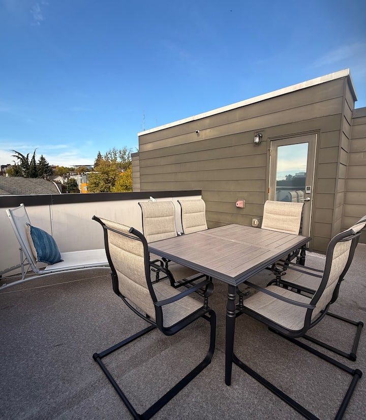 Rooftop Terrace Townhouse-capitol Hill-parking - Seattle, WA