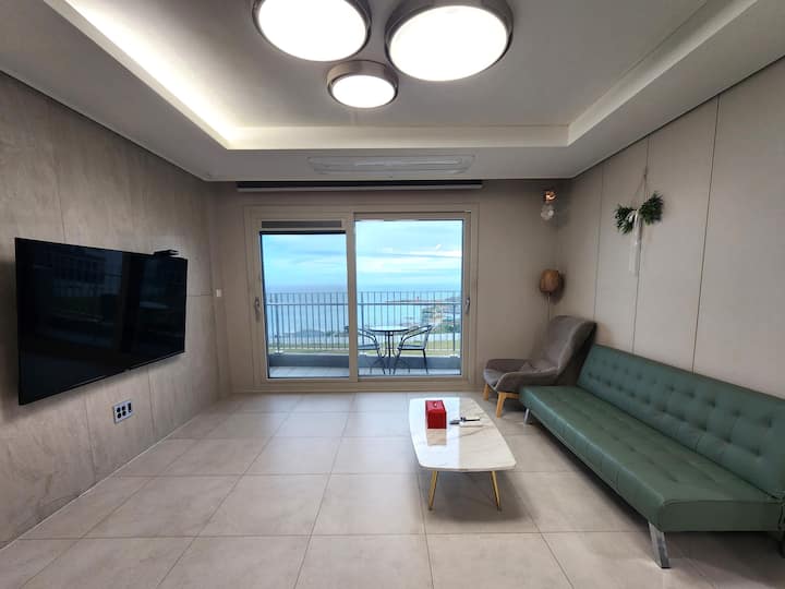 A2 (퀸+싱글+싱글) 오션뷰 패밀리 쓰리룸  #패밀리룸 #반려동물동반가능 - Busan