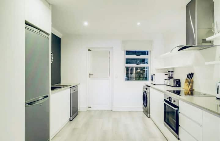 Seabreeze Villa - Camps Bay